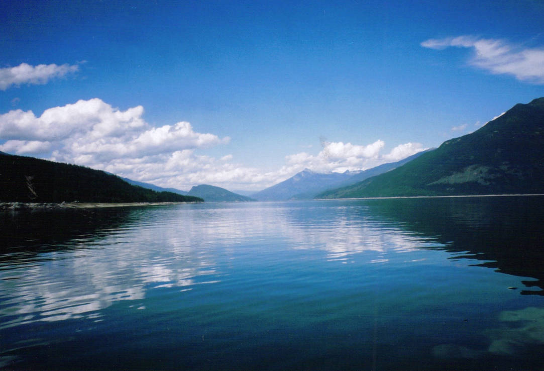 Arrow Lake center by kevvaughan on DeviantArt