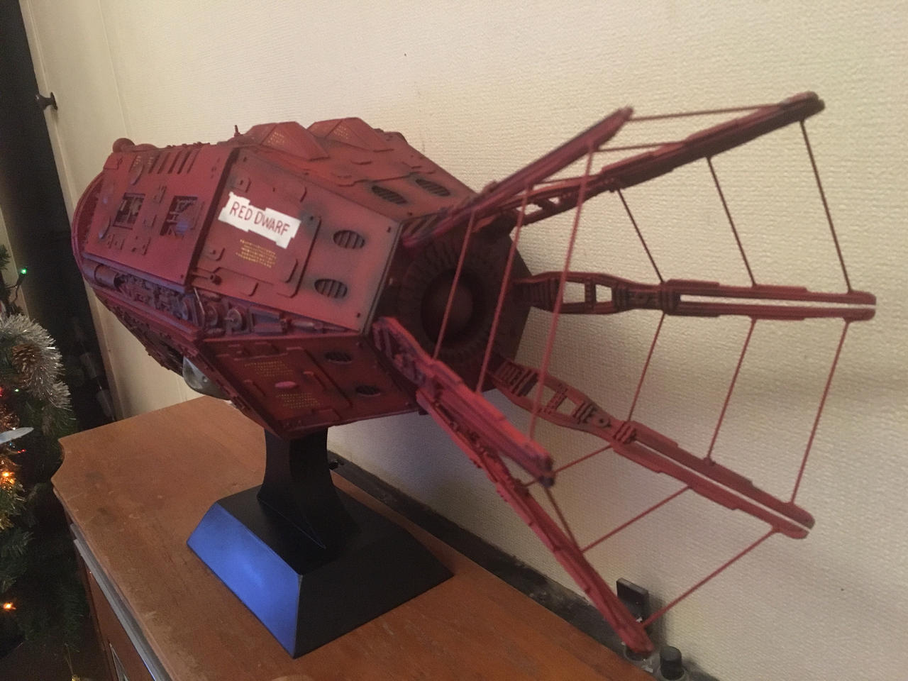 A Must See Check Out This Red Dwarf Model By Doctorwhoone On