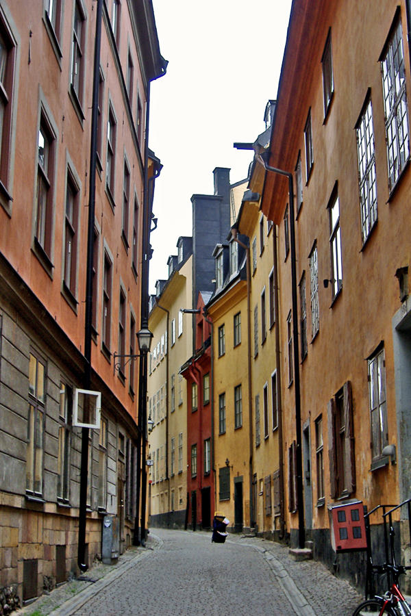 Old Stockholm Alleyway by kajigger on DeviantArt