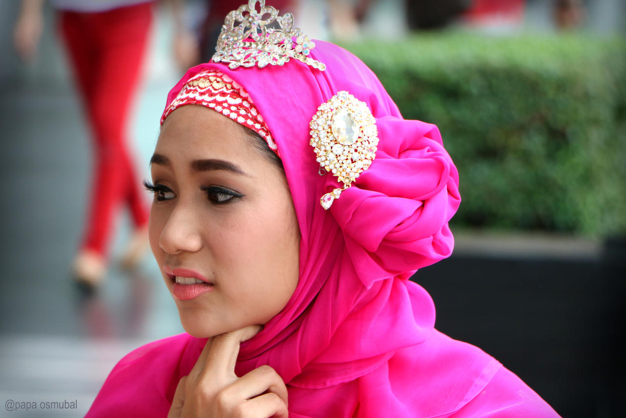 A Young Thai Muslim Woman By Papaosmubal On Deviantart