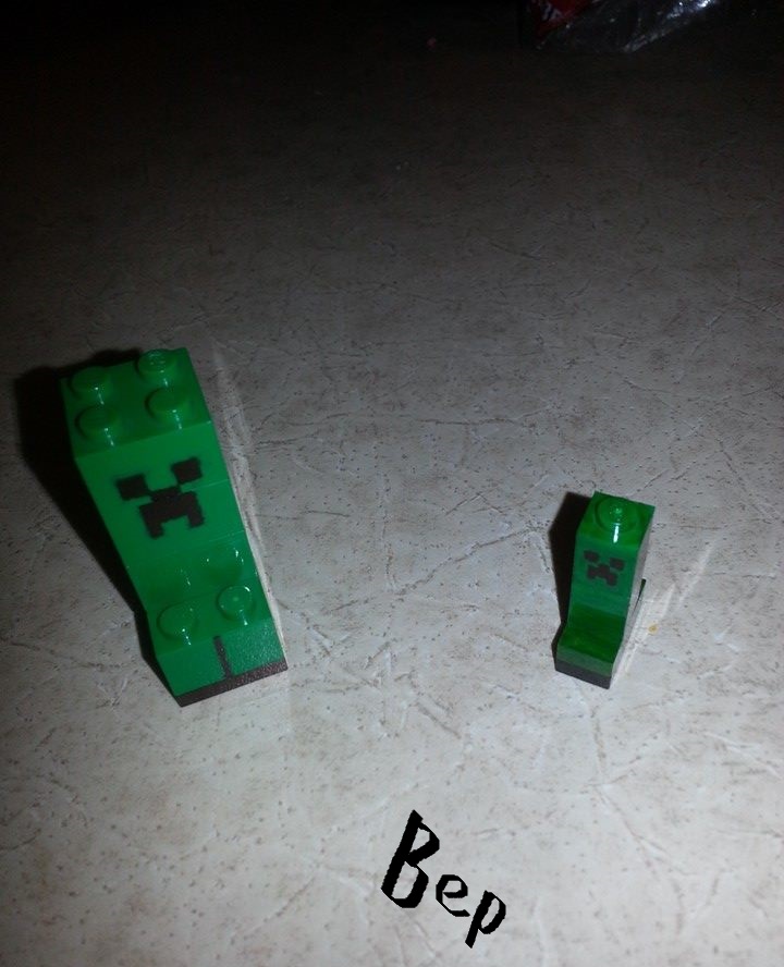 Lego Minecraft Creepers By Seinari On Deviantart