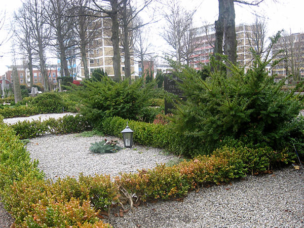 Cemetery 3 by SunnyPsyOp on DeviantArt