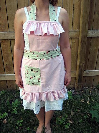 Ruffled Apron by thistlepatch on DeviantArt