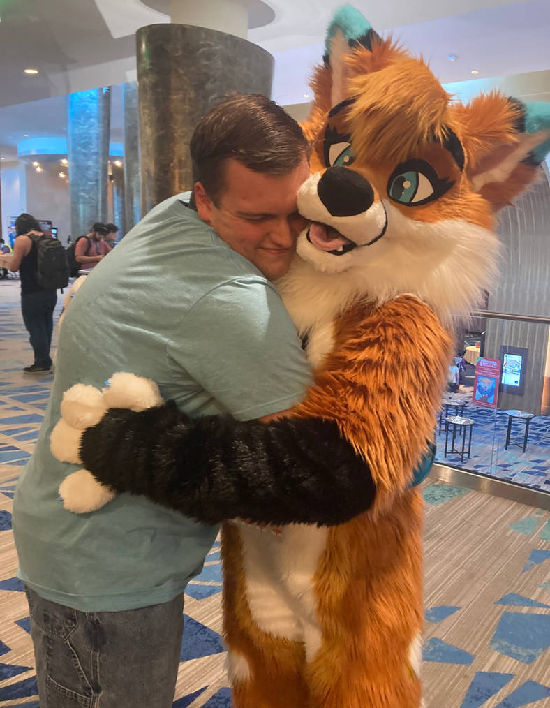 Furry Girl Hug Photo 11 By Jonlukevilletvart On Deviantart