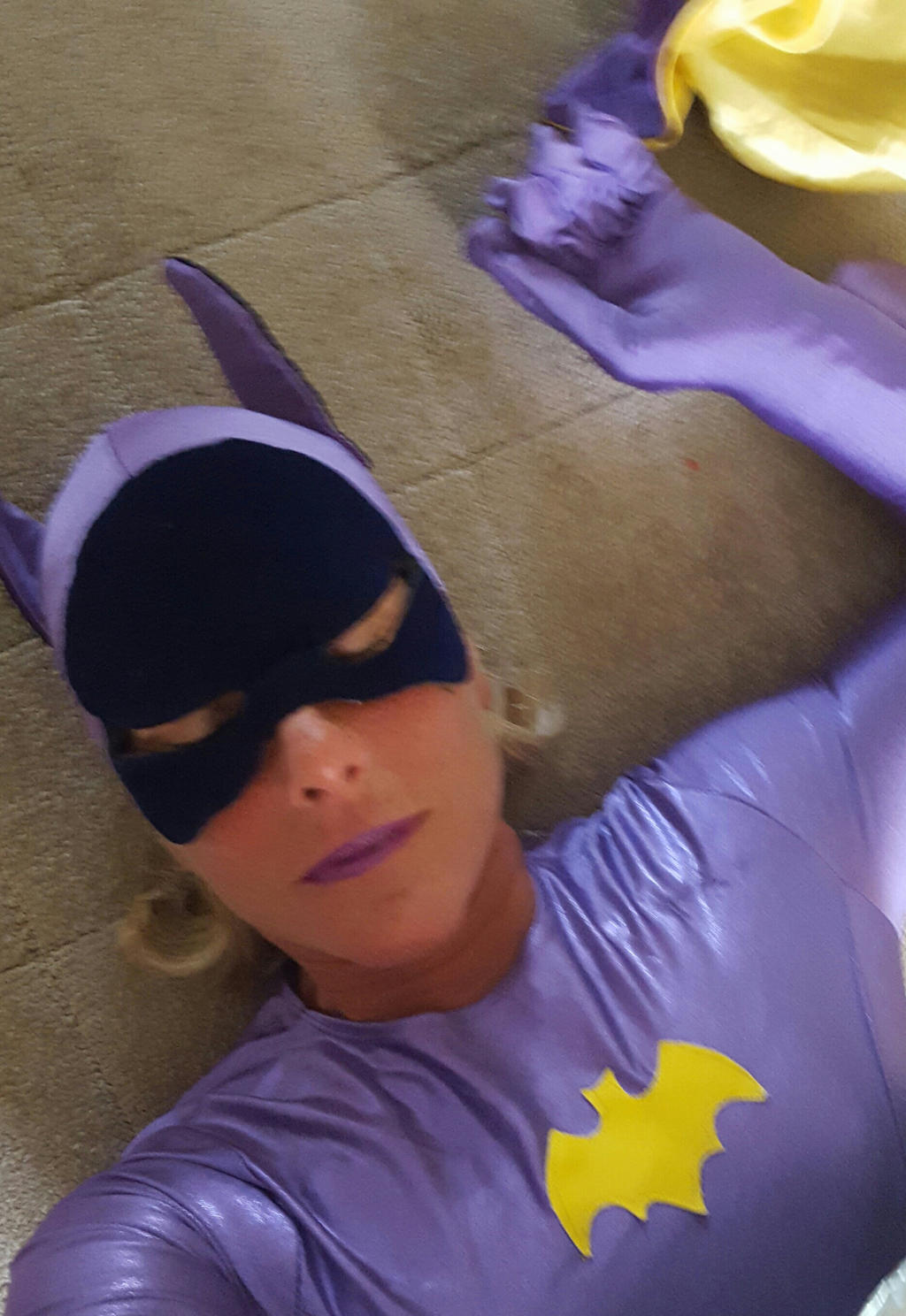 Batgirl Knocked Out By The Ridler By Spiderinspandex On Deviantart