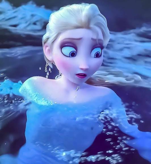 Elsa In The Water By Patriotofelsa On Deviantart