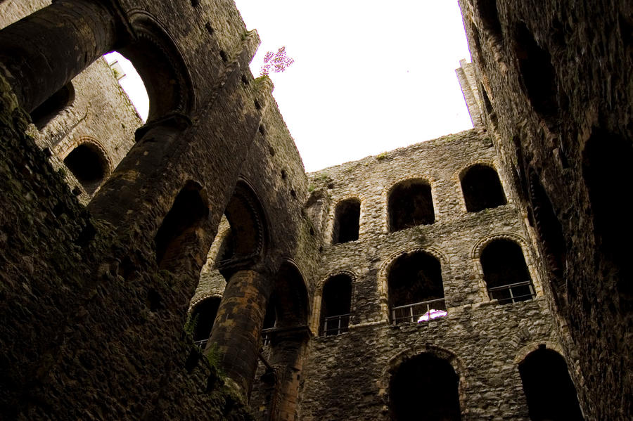 inside the keep by joshmcc on DeviantArt