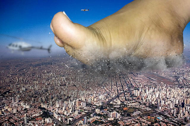 Big Girl Attacks City By Lowmario7 On Deviantart