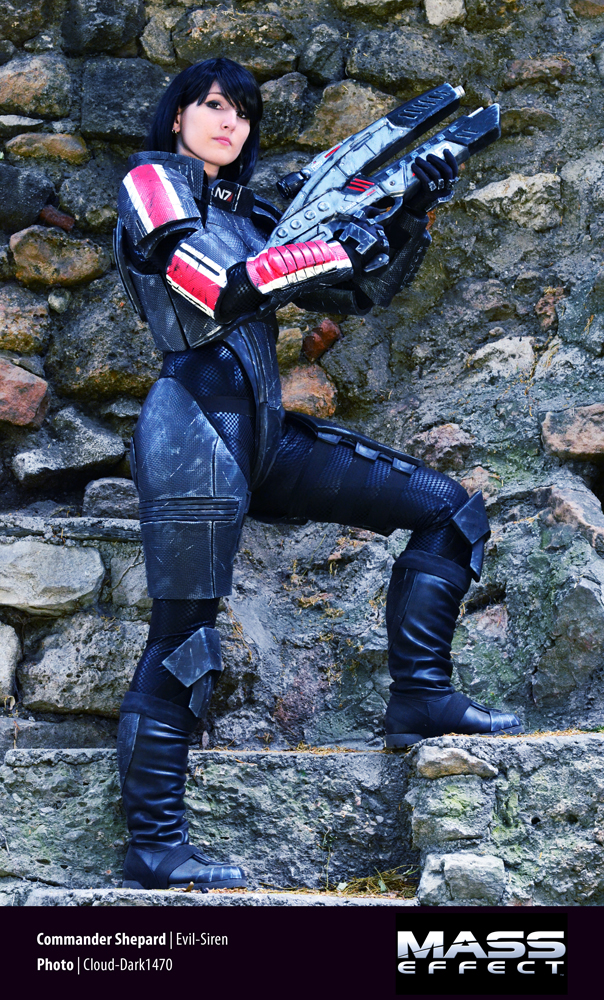 Commander Shepard Femshep Mass Effect Cosplay 01 By Evil Siren On