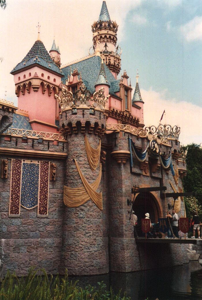 decemberdreams +DL Castle+ by disney-parkhoppers on DeviantArt