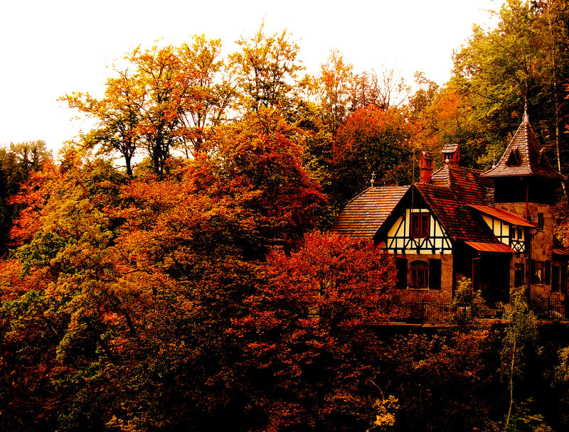 Autumn castle by freak-in-uniform on DeviantArt