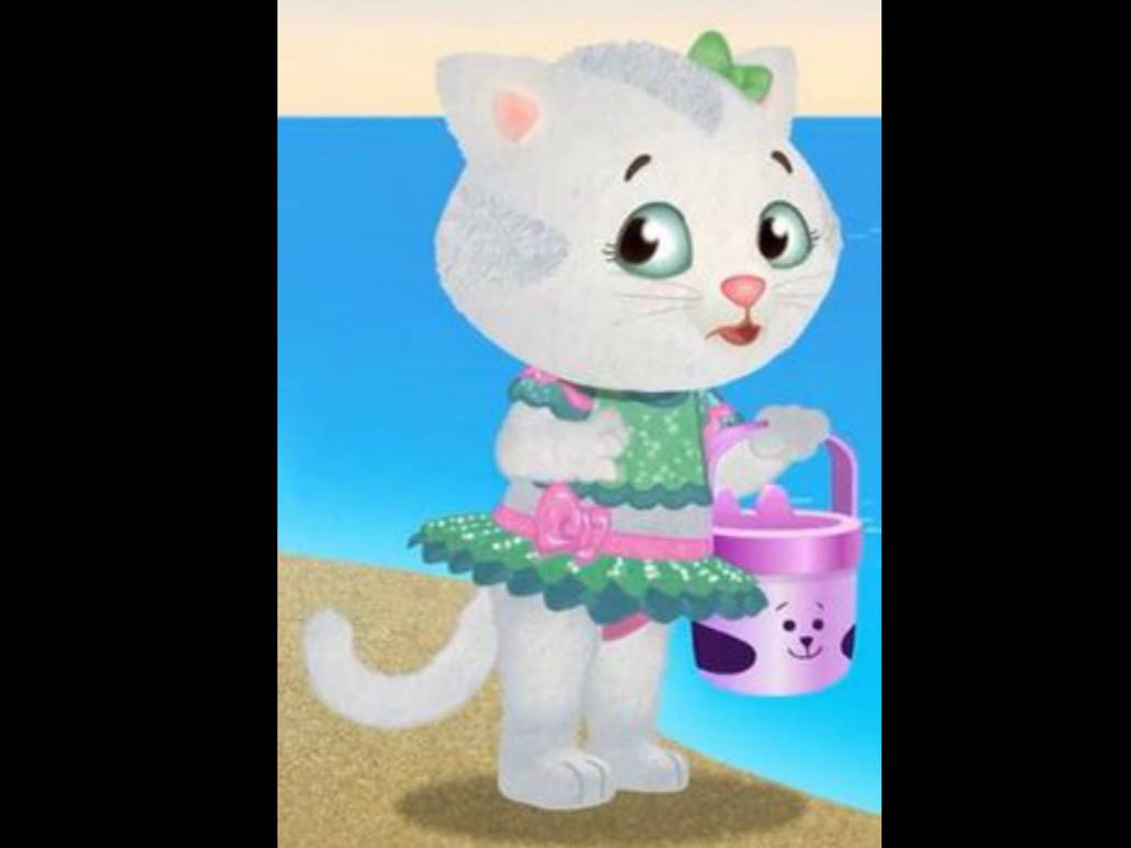 Katerina Kittycat In Her Swimsuit By Ginaxfeetxtoes On Deviantart