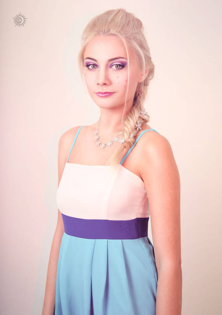 Modern Elza Cosplay By Sahramorgan On Deviantart