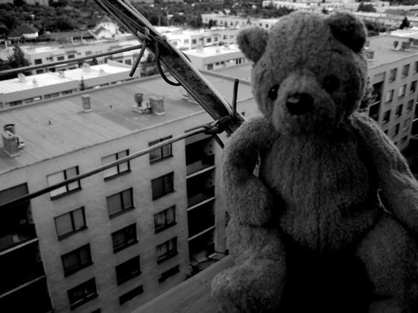 City Bear by GivingTree on DeviantArt