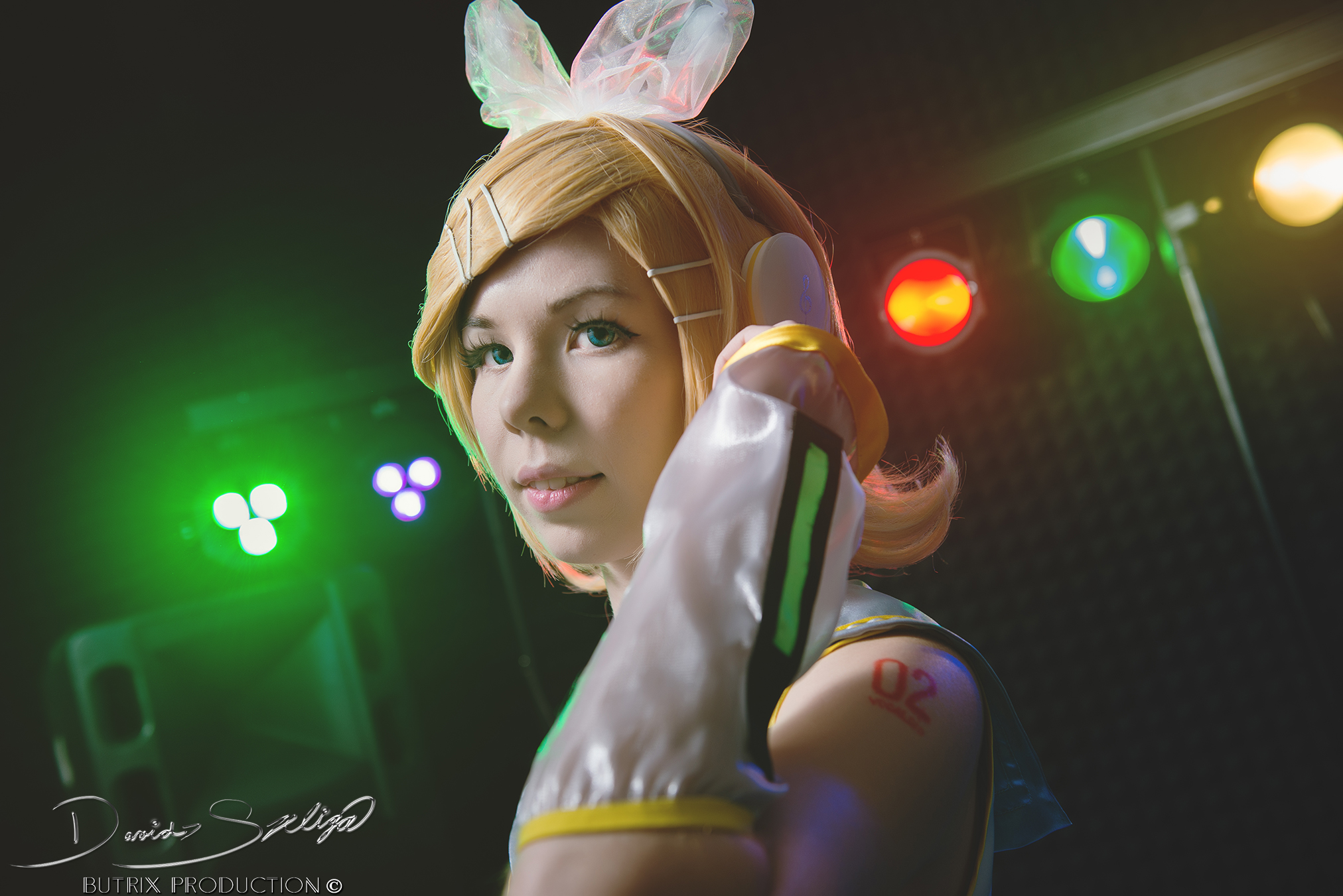 Kagamine Len And Rin By Butrix Production On Deviantart