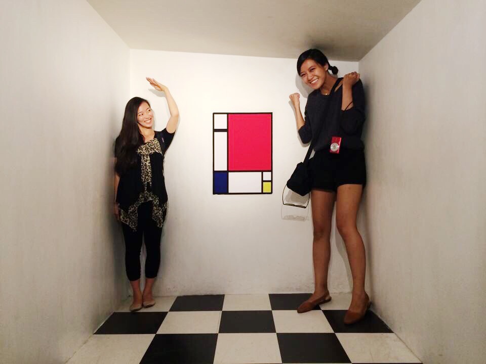 Ames Room 15 By Sheikthegeek On Deviantart