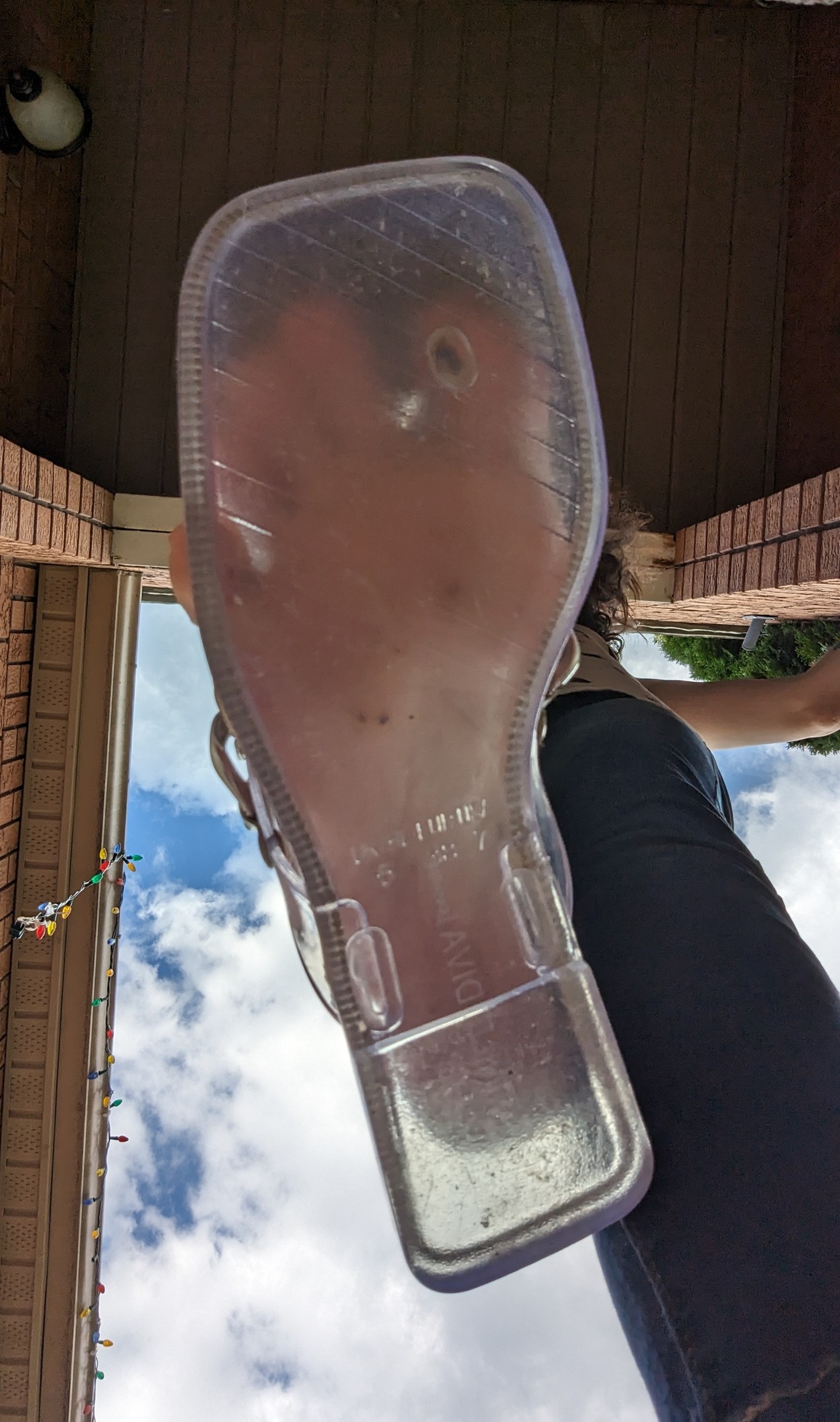 Clear flip flop by GiantessStephMason on DeviantArt Clear flip flop by GiantessStephMason on DeviantArt