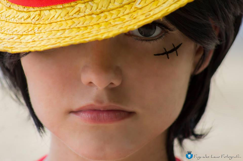 Luffy Female Version One Piece By Darkteshii On Deviantart