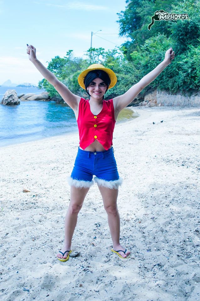 Luffy Female Version One Piece By Darkteshii On Deviantart