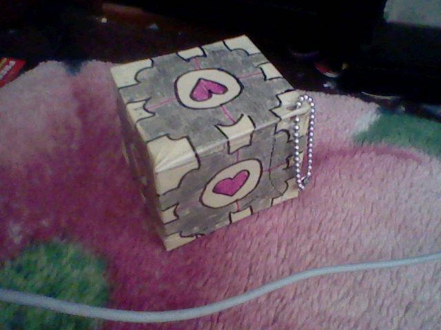 Companion cube Keychain by Pekoponian on DeviantArt Companion cube Keychain by Pekoponian on DeviantArt