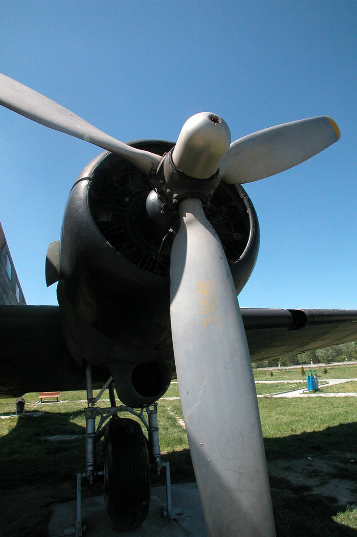 plane 33 by thespis2 on DeviantArt