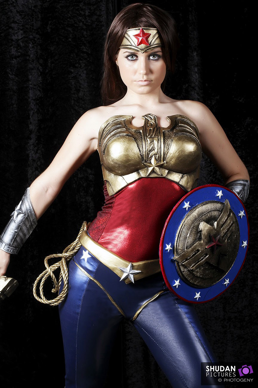 Wonder Woman Injustice Cosplay By Joulii91 On Deviantart