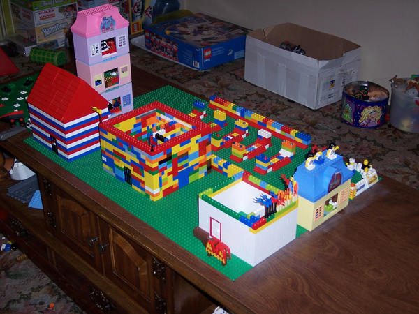 LEGO-Town Overveiw by chickenandliver on DeviantArt