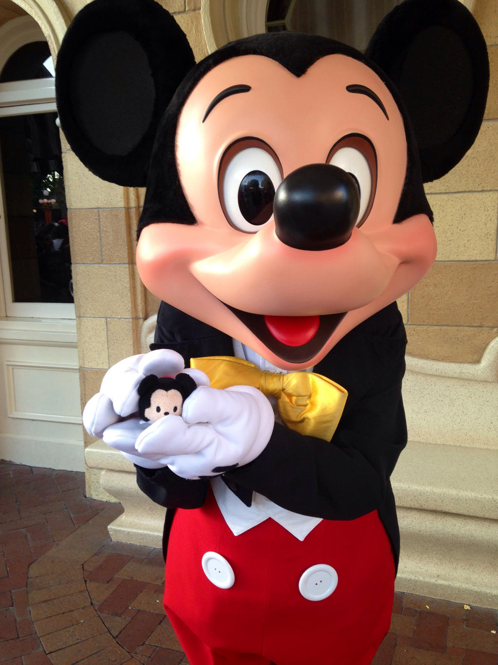 Disneyland Mickey Mouse By ShiranuiKidWolf101 On DeviantArt disneyland-mickey-mouse-by-shiranuikidwolf101-on-deviantart