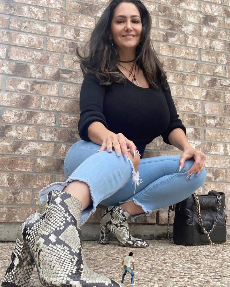 Ava Addams Giantess 10 By Romeri On Deviantart