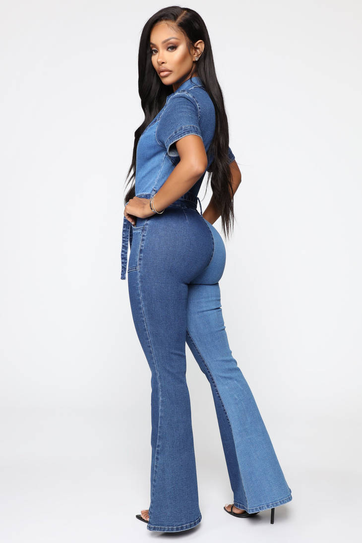Yodit Yemane Presenting Her Ass In Denim Jumpsuit By