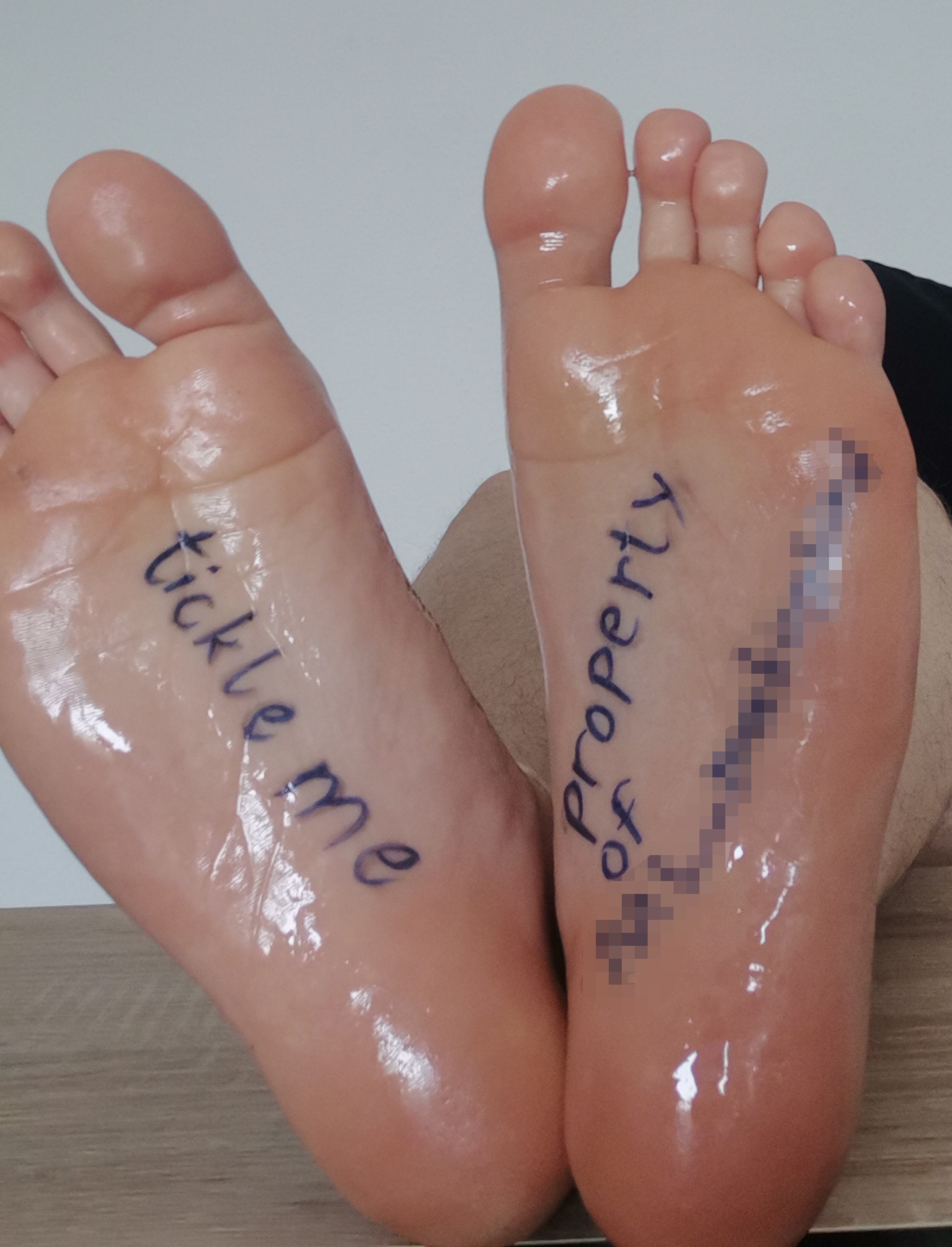 My Oiled Up Feet By Theticklesub On Deviantart