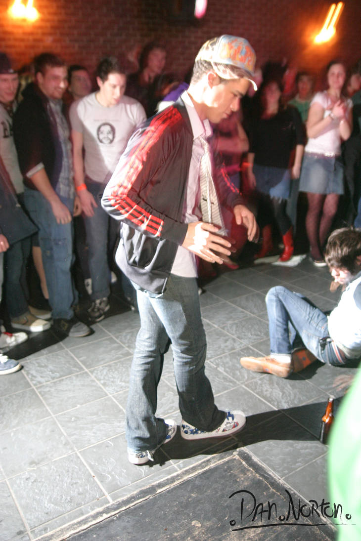 Robot by dannorton on DeviantArt