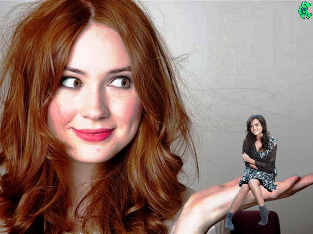 Amy Pond Shrinks Clara Oswald By Leapin420 On Deviantart