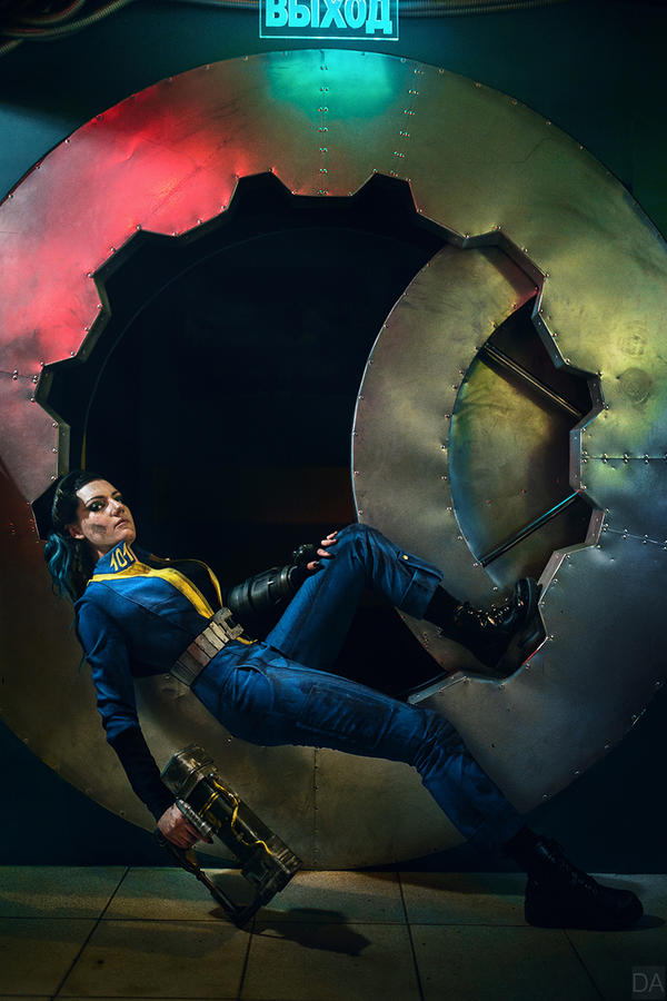 Fallout Vault Dweller By Lamikol On Deviantart