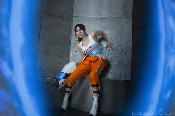 Portal 2 Chell Cosplay By Lamikol On Deviantart