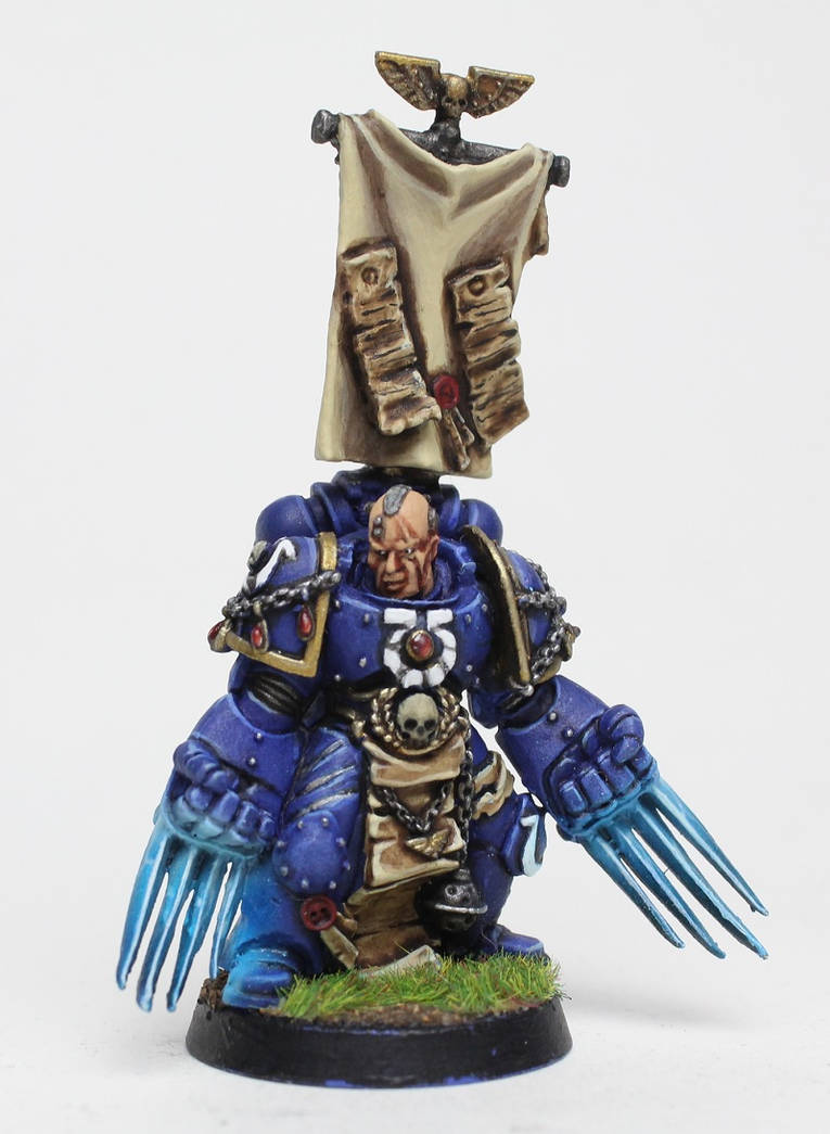 Ultramarines Captain With Lightning Claws By Jstncloud On Deviantart