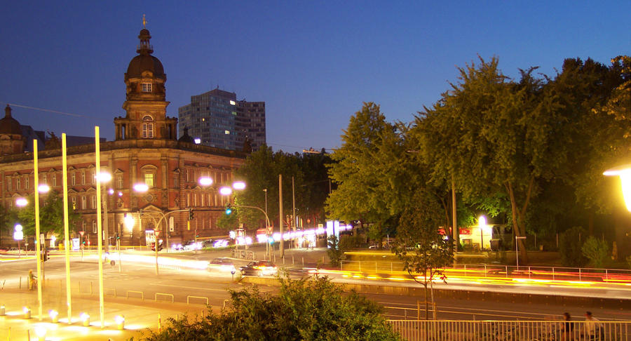 Stephansplatz by night by Laudracula on DeviantArt