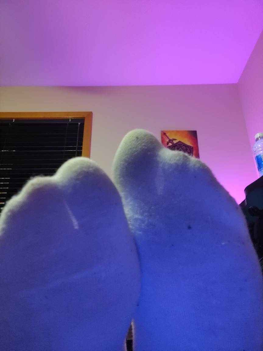 Lick My Feet By Sparing1djdhdjd On Deviantart