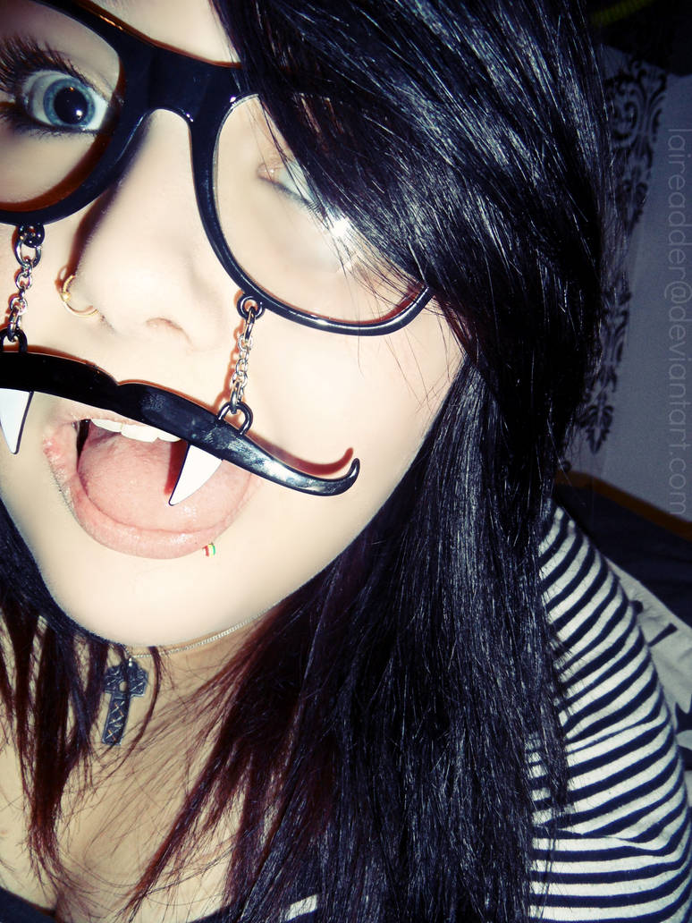 Vampire Glasses Iii By Laireadder On Deviantart