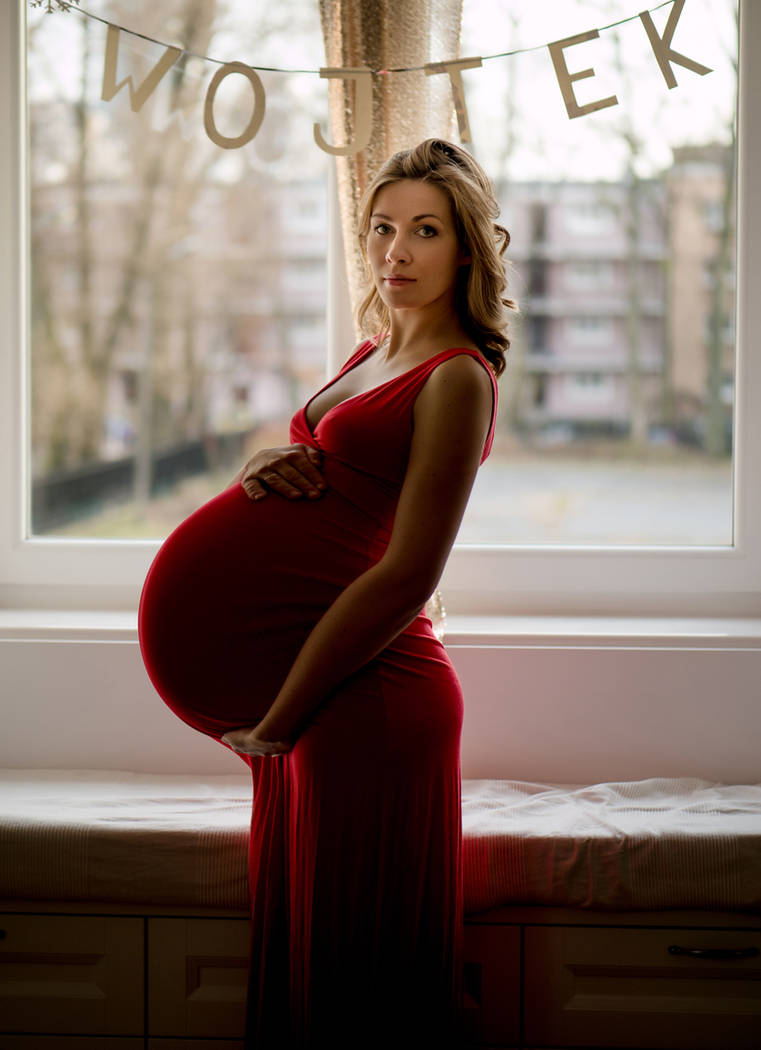 Pregnant In Red By Sexypregnant On Deviantart