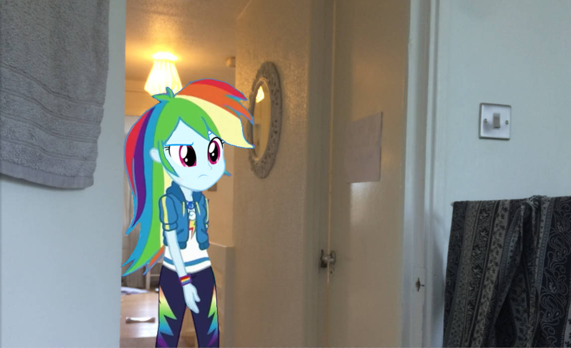 Rainbow Dash Walk To The Door By Yungstuff On Deviantart