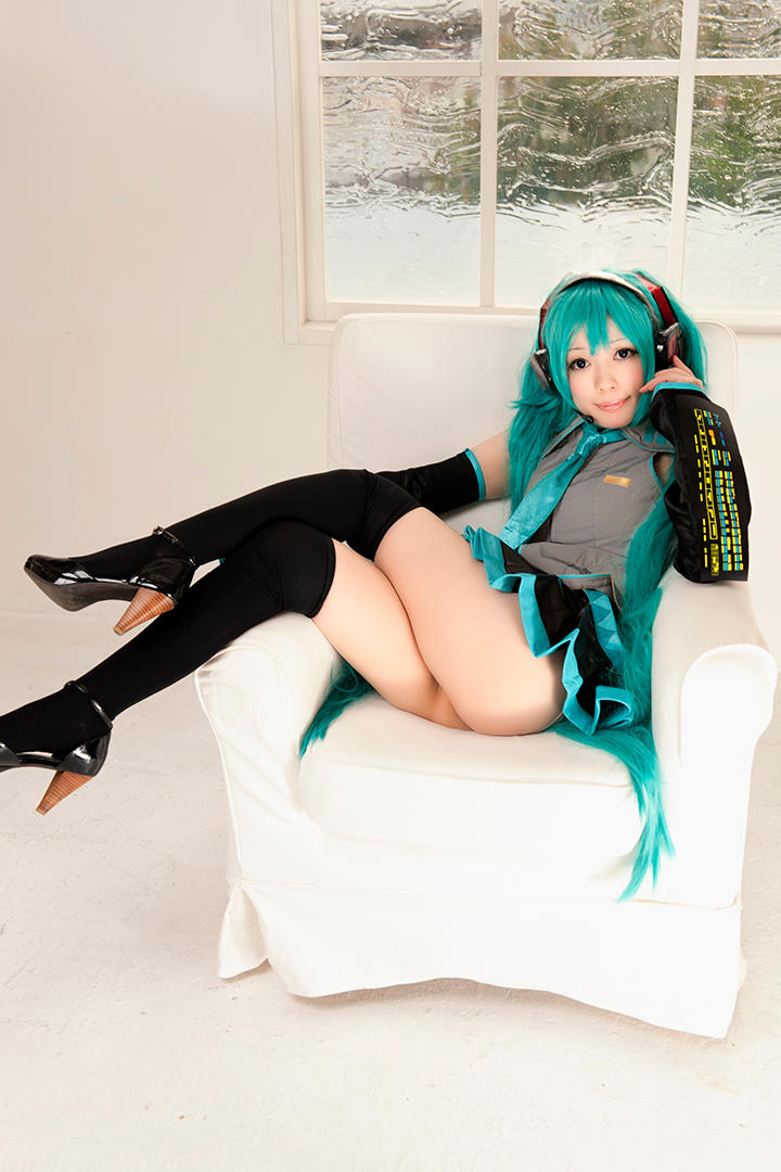 Hatsune Miku Cosplay 11 By Shiizuku On Deviantart