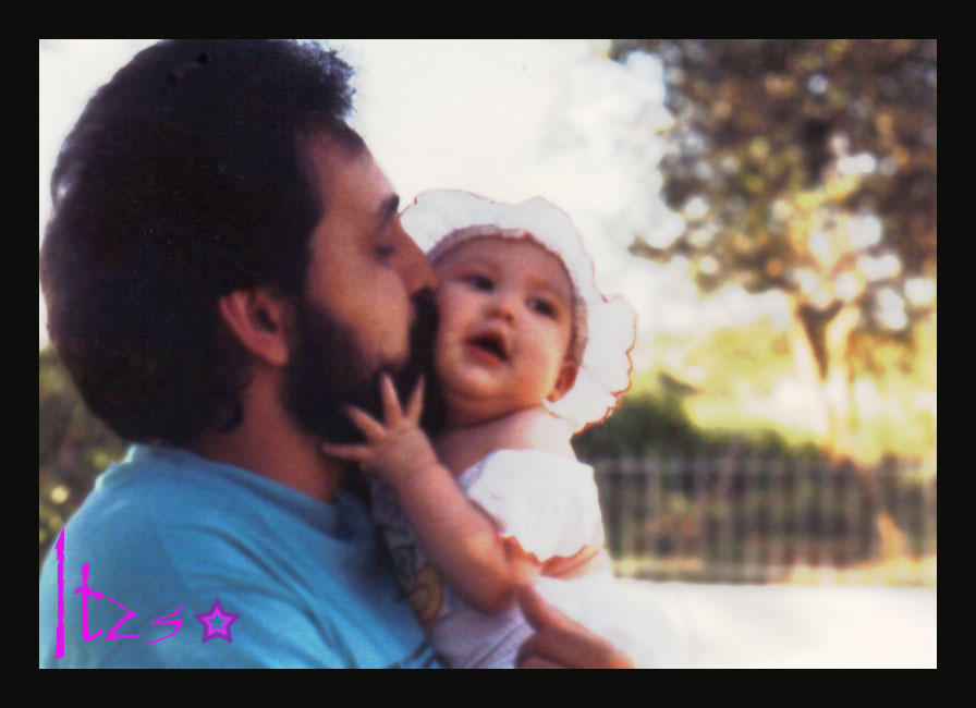 ...Smooch... by Itz5 on DeviantArt