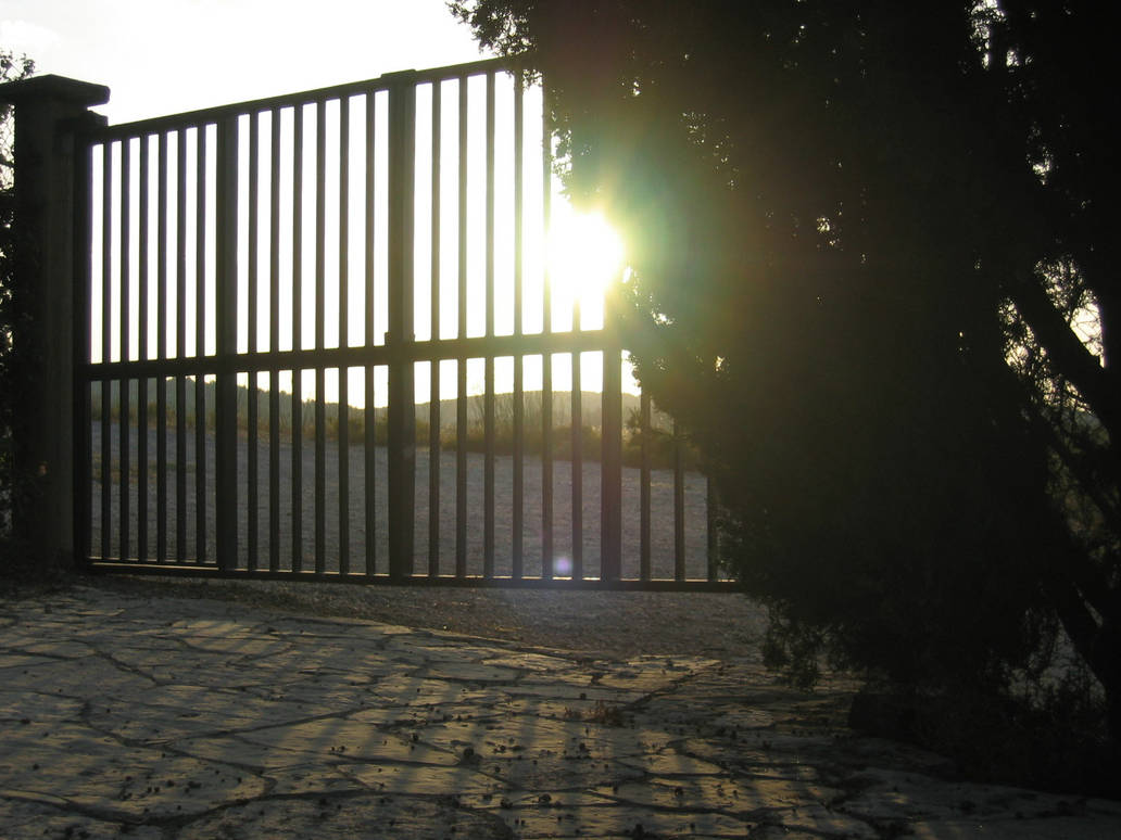 cemetary gate by praia on DeviantArt