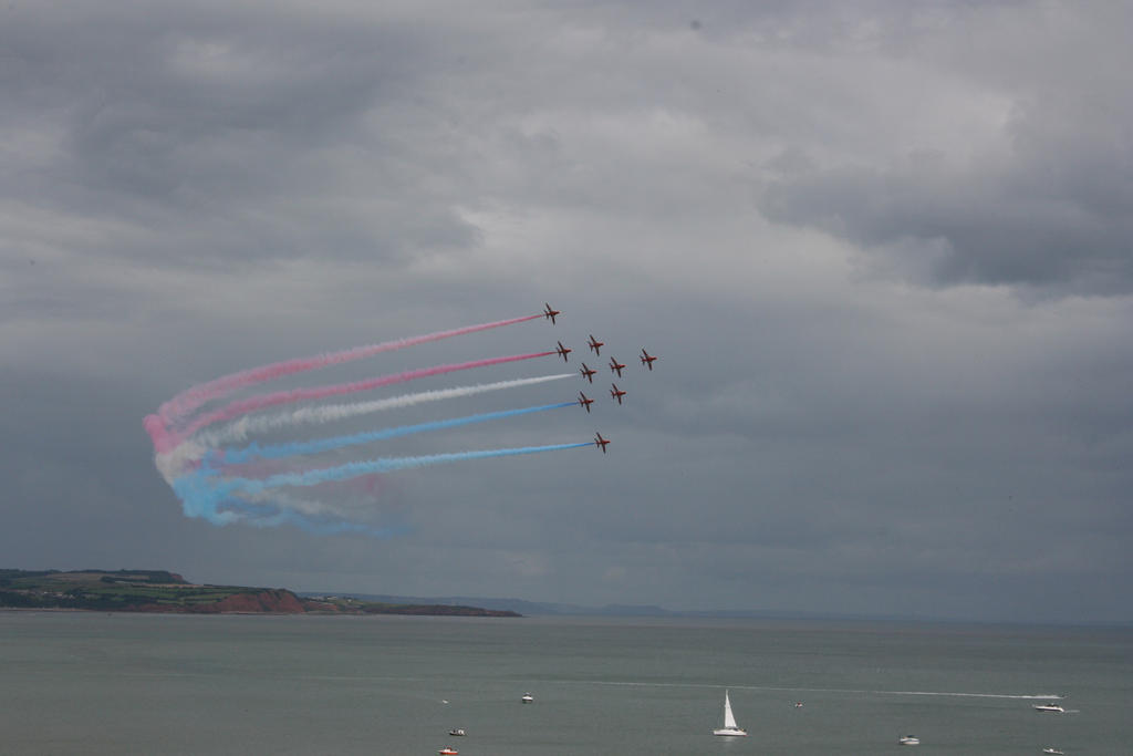 Red Arrows 5 by Muppet-K on DeviantArt