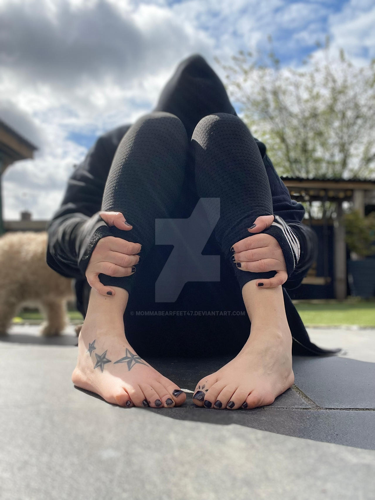 Giantess Barefoot Feet Hugging Emo Queen By Mommabearfeet47 On Deviantart