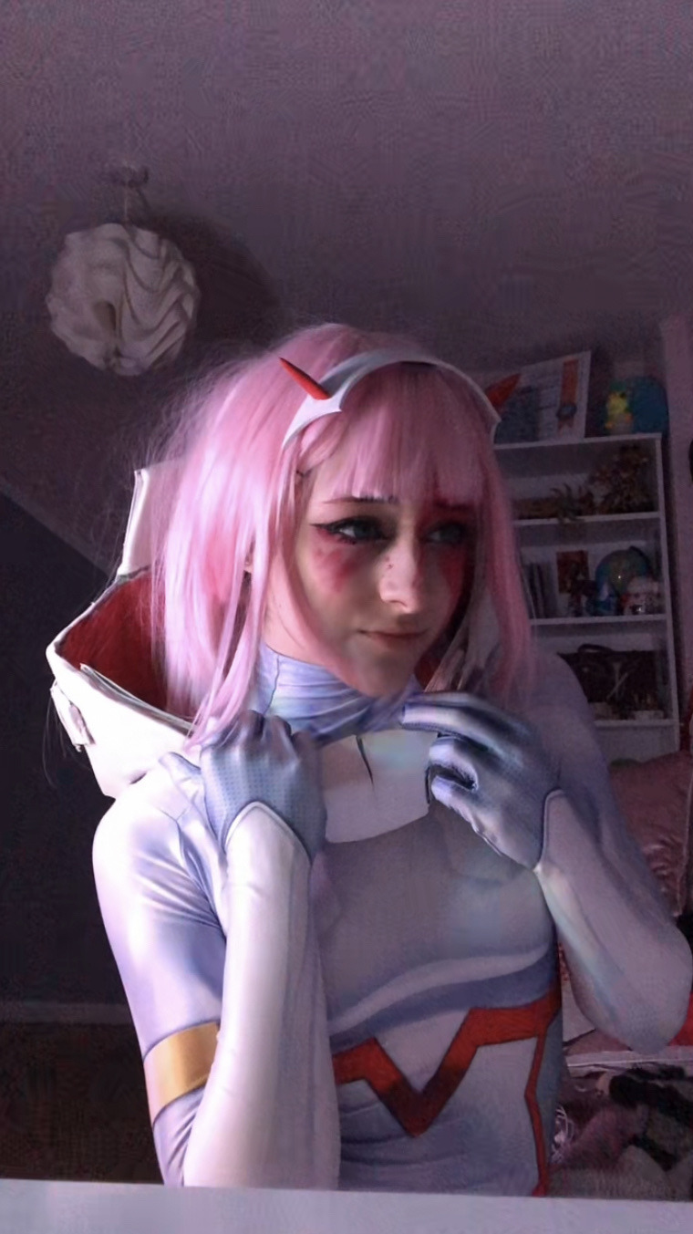 My Zero Two Cosplay By Elliotone On Deviantart