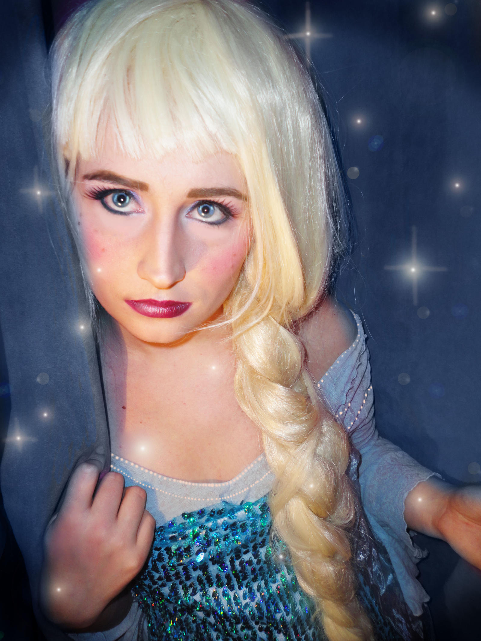 Elsa Cosplay By Calmeonart On Deviantart