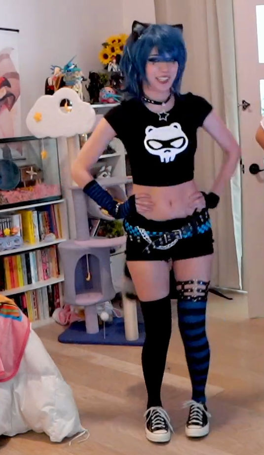 Emiru Cosplays As Snuffy 16 By Qzsbd On Deviantart