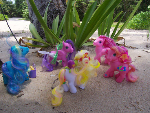 my little pony beach party by aura-deva on DeviantArt